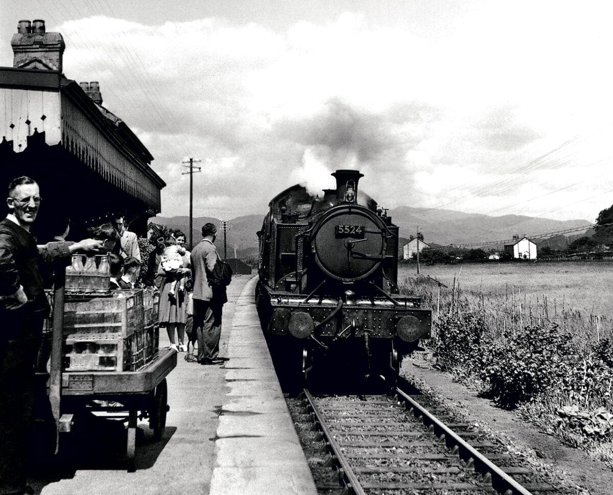 Ron Buckley, Britain's oldest railway photographer | The Railway Hub