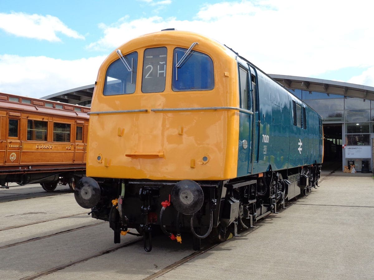 Last surviving BR Class 71 cosmetically restored at Locomotion
