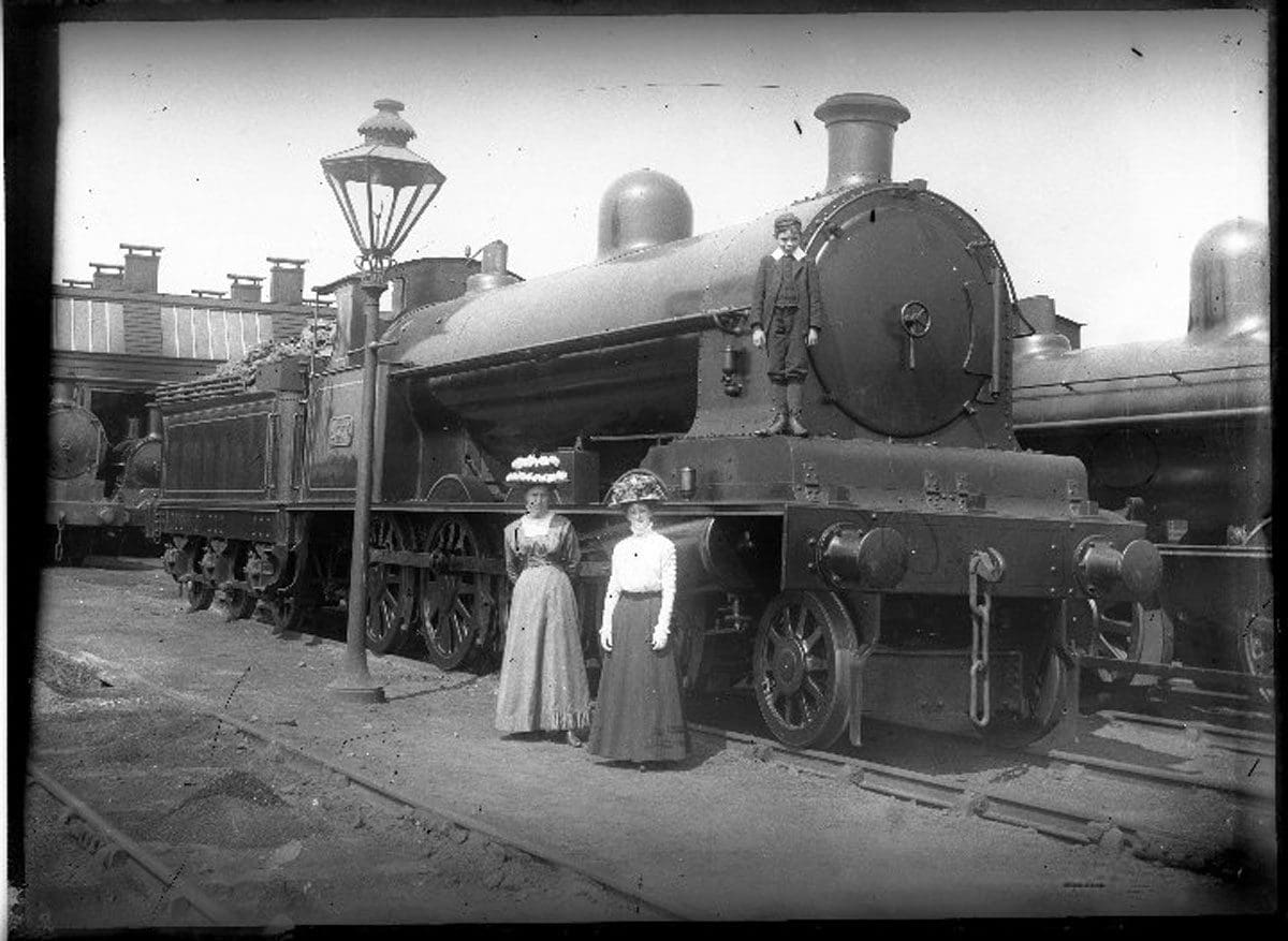 Family’s 100-year-old photos donated to National Railway Museum