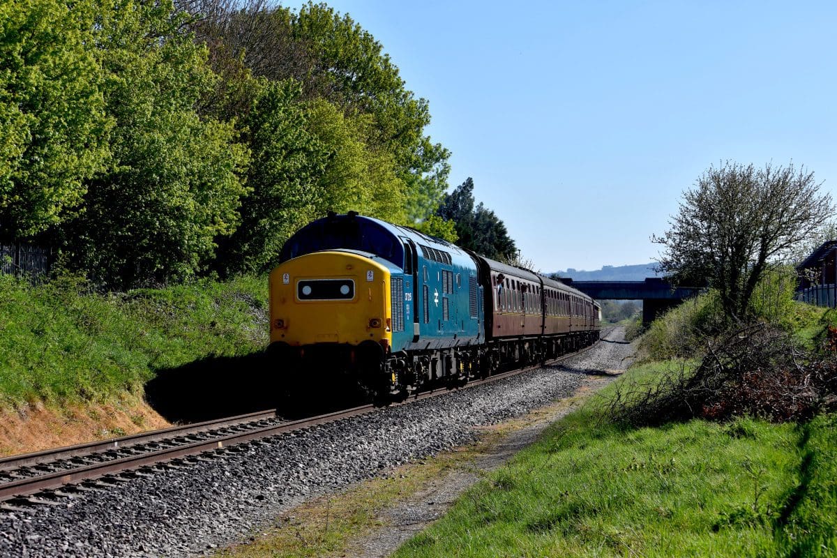 Classic diesel traction on the GWSR | The Railway Hub