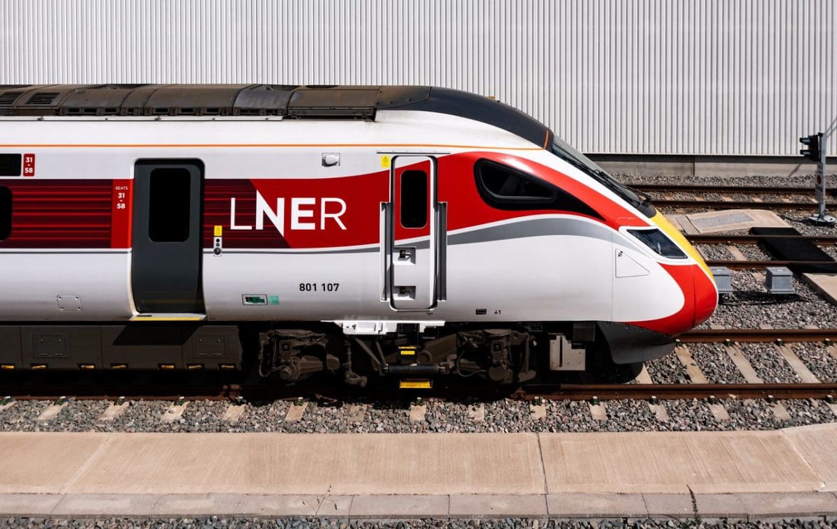 LNER advise customers 'do not travel' | The Railway Hub
