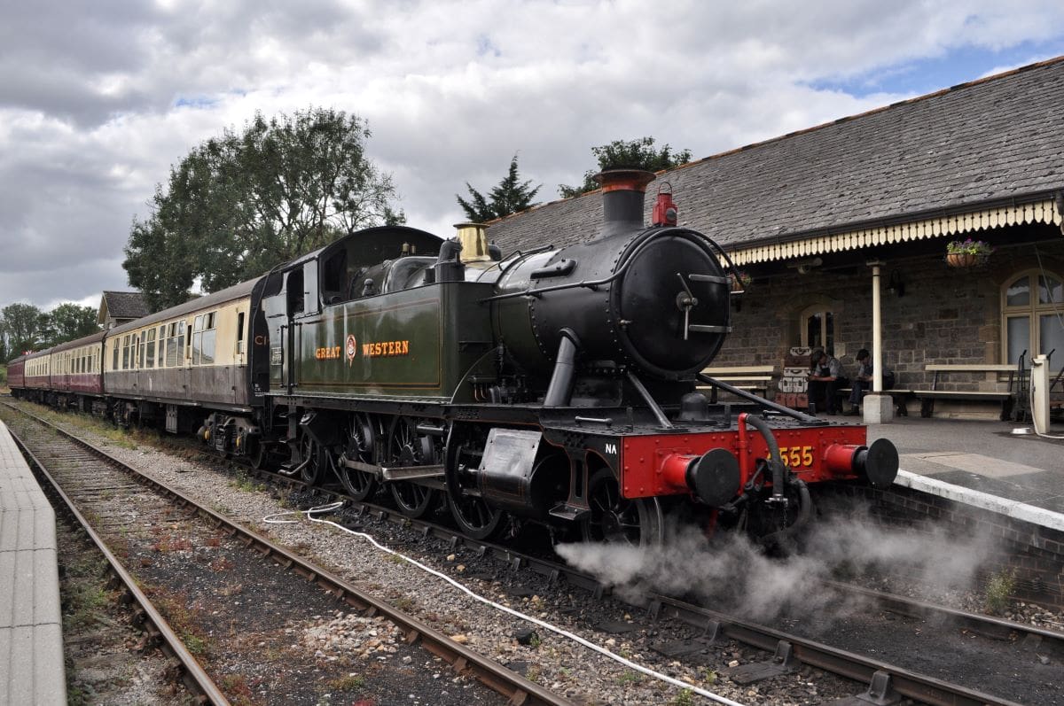 SVR cranks up the guest list for its Spring Steam Gala | The Railway Hub