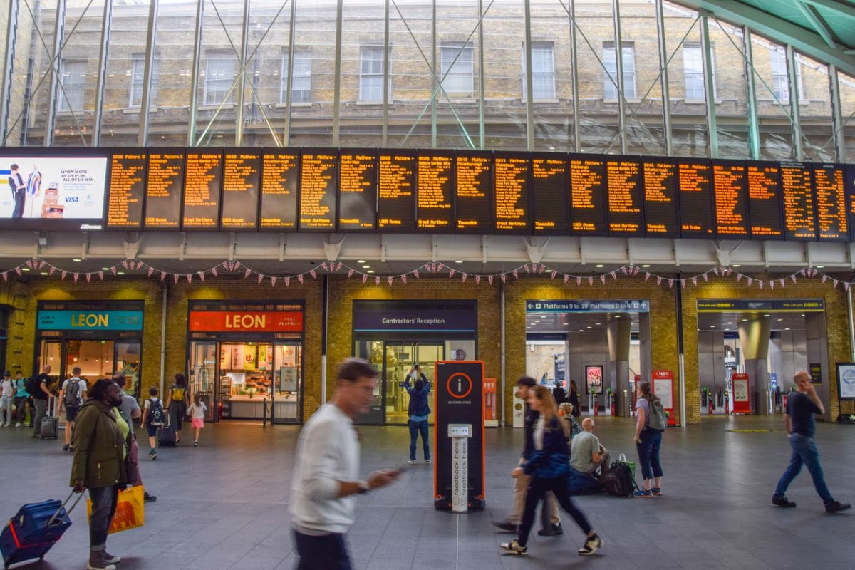 Minimum service legislation 'could provoke further conflict', MPs ...