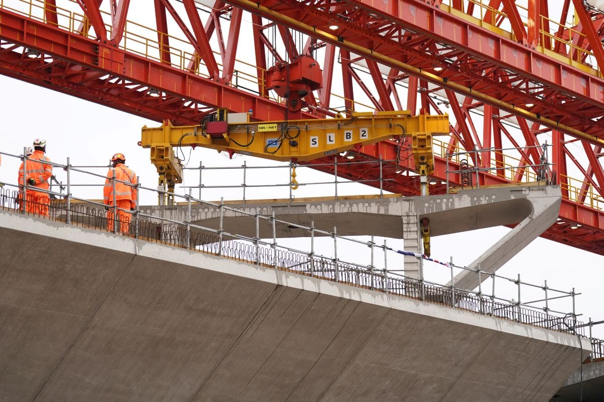 Construction completed on UK's longest railway bridge | The Railway Hub