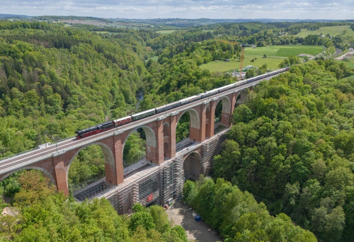 The Alpine Belle: A Luxury Steam Train Journey Through the Heart of the ...